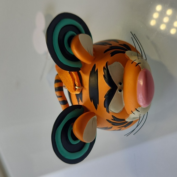 Disney | Holiday | Nwt Disney Authentic Original Tigger Christmas ...